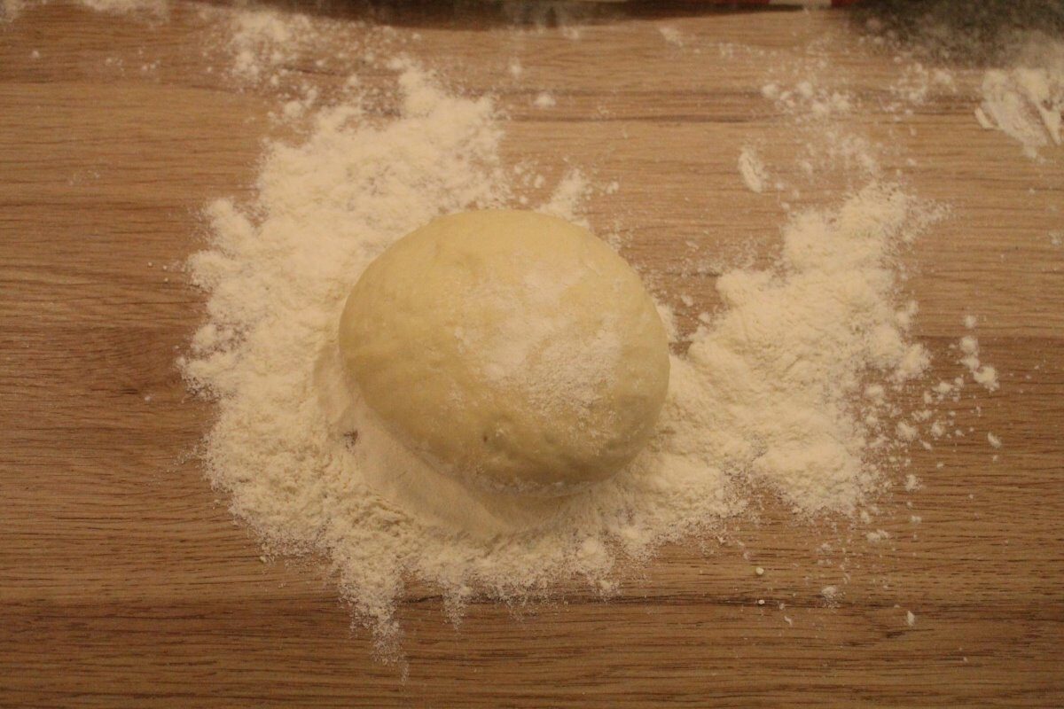 How to Shape Pizza Dough - Love To Eat Italian